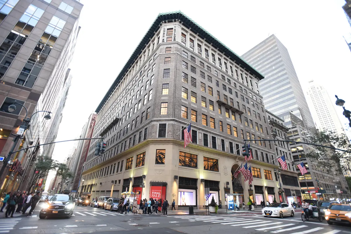 A retail giant with a 200-year legacy is set to close all of its ...