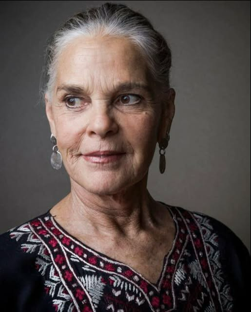 Hollywood star Ali MacGraw retired from acting & now lives in a tiny ...