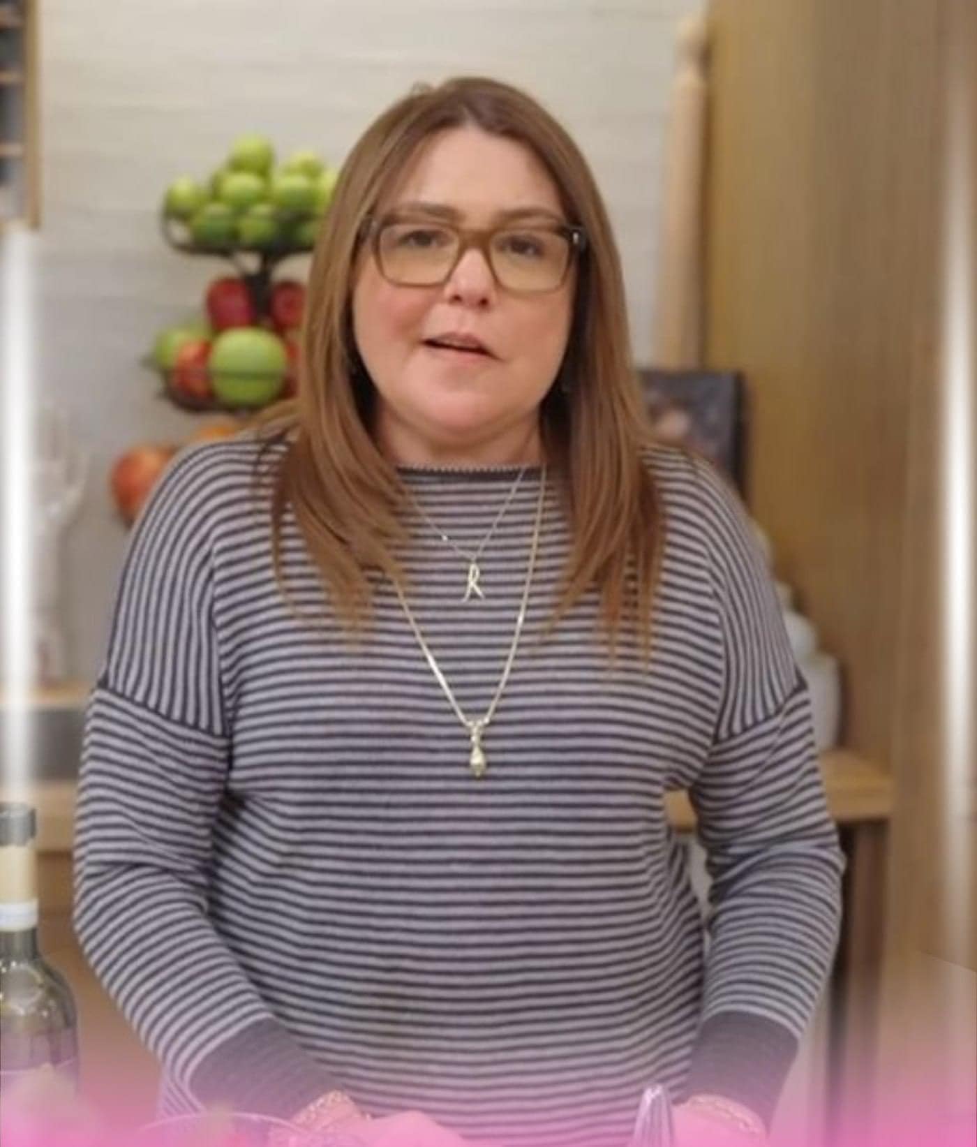 Following a video with slurred speech, Rachael Ray shares a health ...
