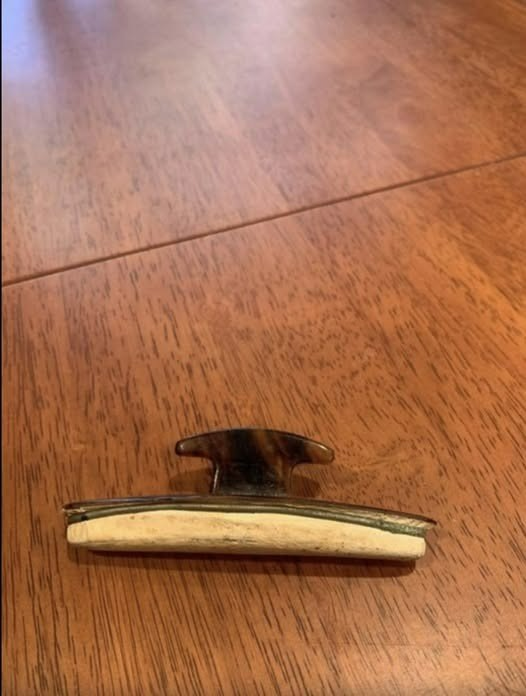 Strange antique object has internet stumped - Weveryday Stories