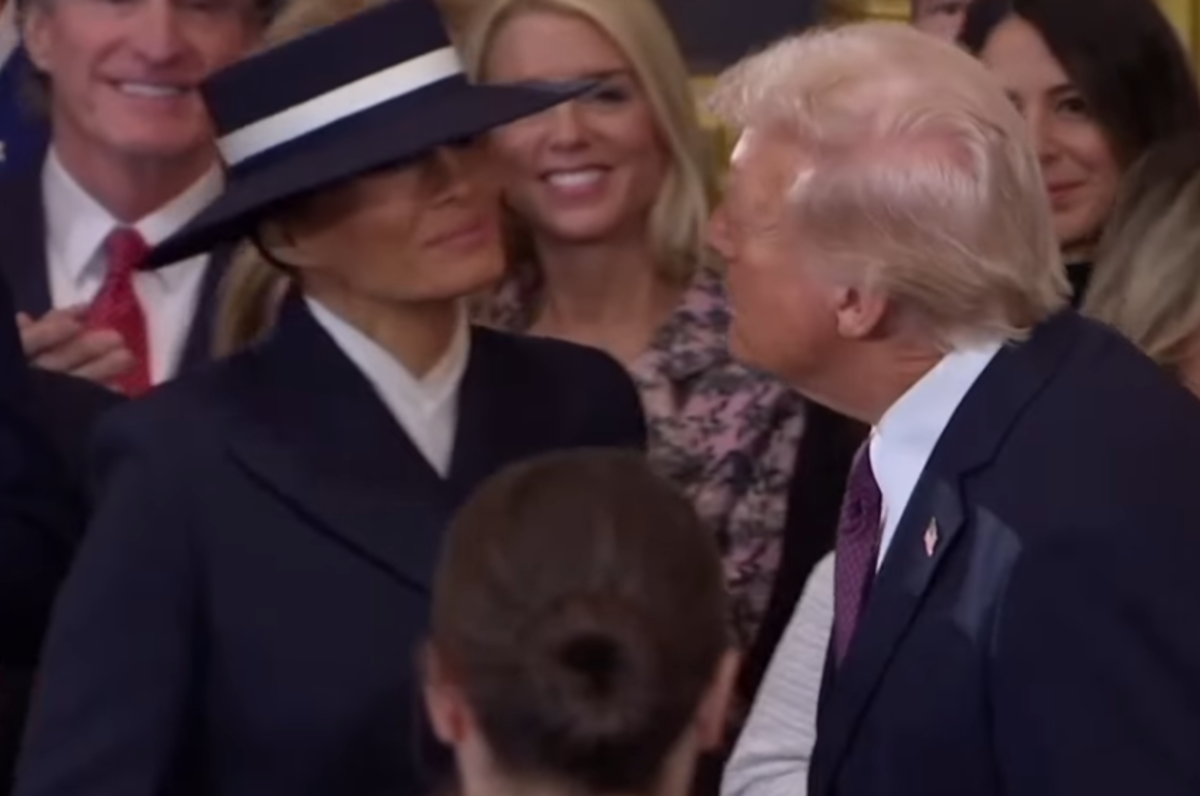 President Trump's 'Kiss' With Melania Turns Heads - Weveryday Stories