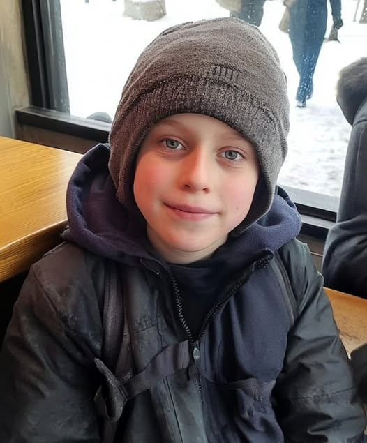 A Woman Helped a Lost Boy Without Knowing It Would Change Her Life Too ...