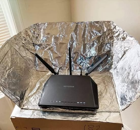 Why You Should Be Putting Aluminium Foil Behind Your Router - Weveryday ...