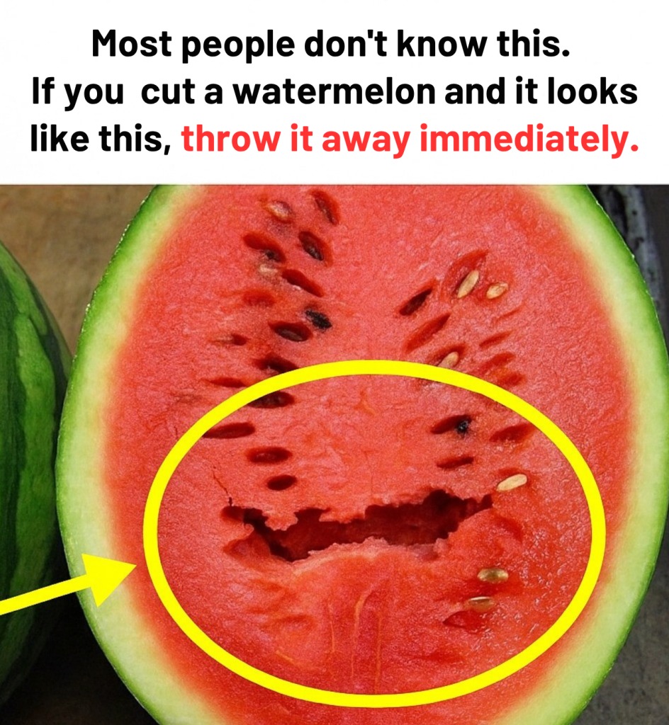 Why You Should Throw Away a Watermelon If It Looks Like This Inside ...