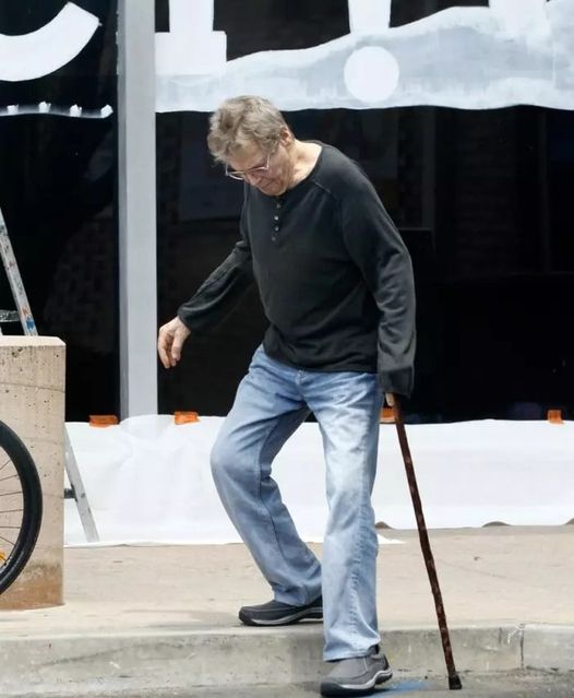 Grappling with illness and heavy grief, the former heartthrob fought ...