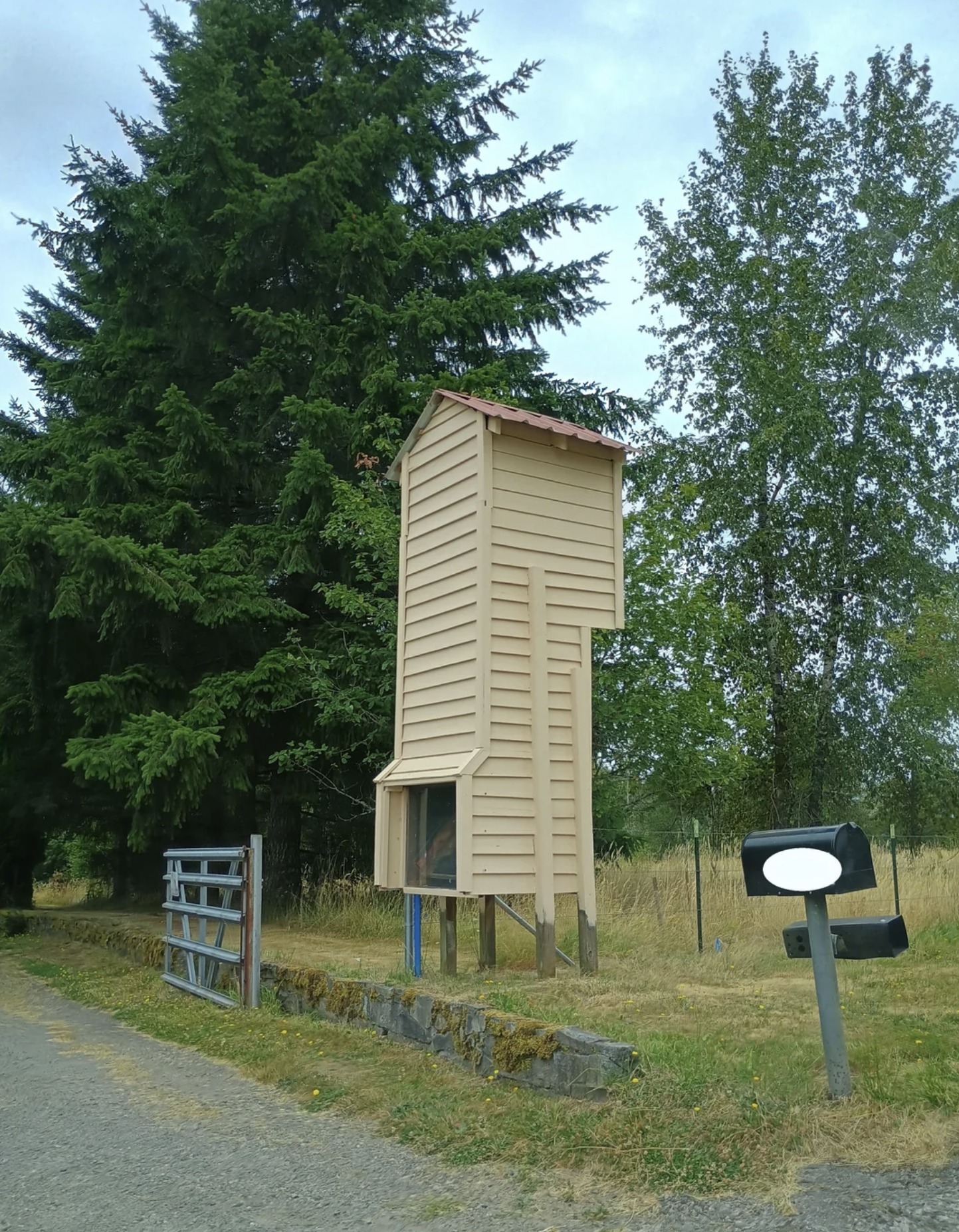Mystery Building in Oregon Is Actually a Smart Homemade Device ...
